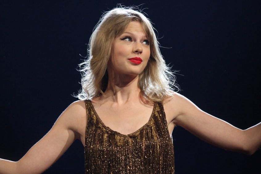 Taylor Swift’s Social Media Posts Are Mysterious — and Incredibly Strategic
